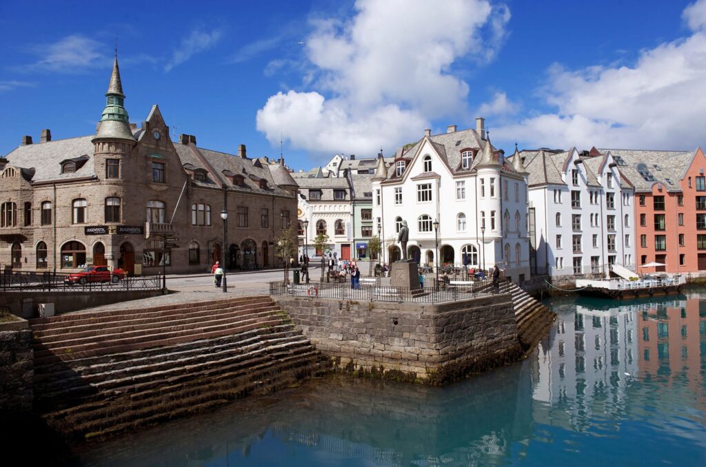 Ålesund, Norway | 10 best things to do in Ålesund from Nordiva Tours