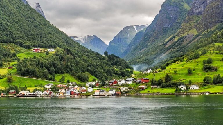Undredal | Nordiva Tours